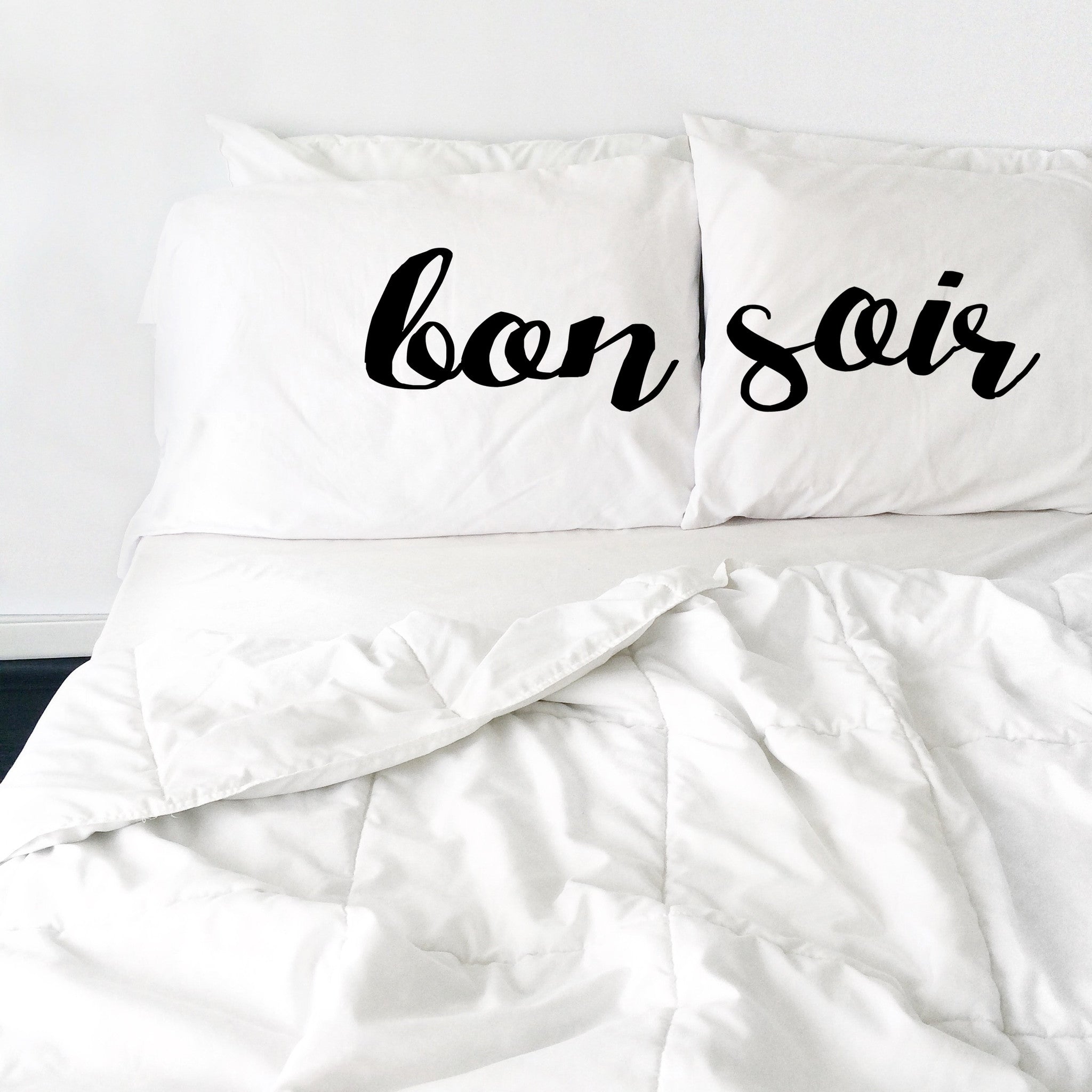 Bonsoir Pillowcases Cursive Font - Set of 2 - Fits Standard/Queen Pill ...